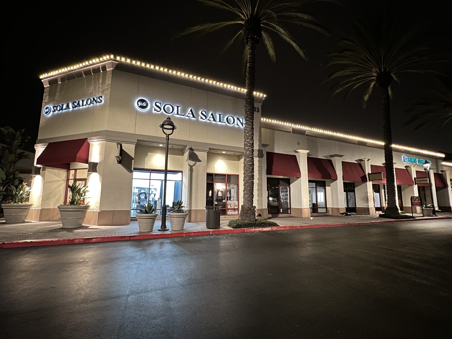 Salon building | Exterior Products